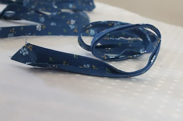 Bias Tape Tutorial – Project Run + Play